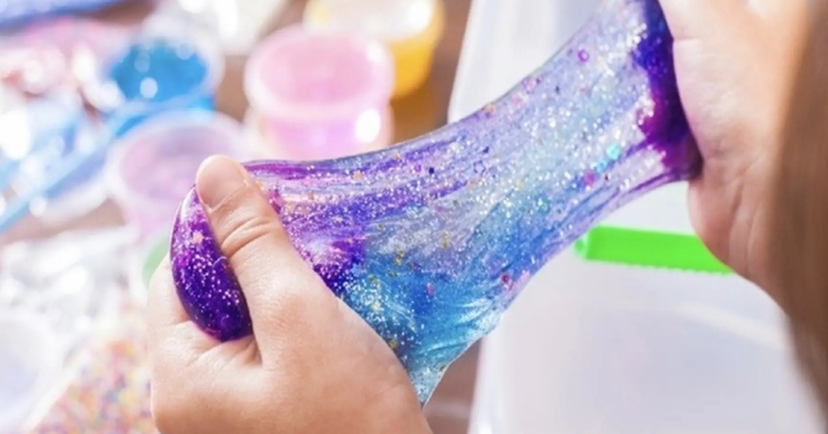 Bé trai Hà Nội đi cấp cứu sau 30 phút chơi slime mềm dẻo nhiều trẻ ưa thích