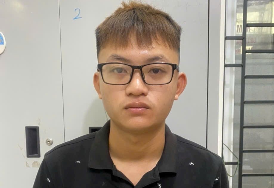 Kẻ "đặc biệt nguy hiểm" Bùi Quang Phan sinh năm 1999 ra đầu thú