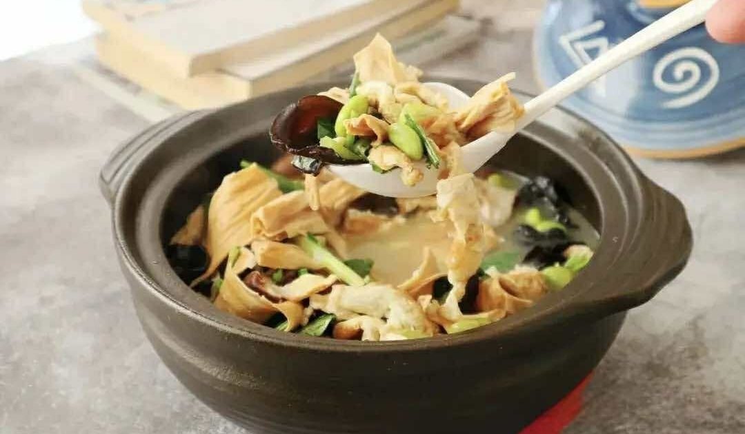 Trời mưa, ngập hãy nấu ngay món này: Toàn nguyên liệu rẻ tiền mà hương ...