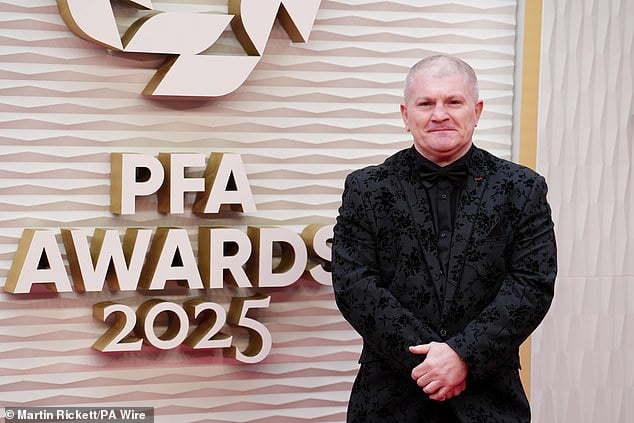 Sốc: Nhà vô địch boxing Ricky Hatton treo cổ tại biệt thự 60 tỷ, kết ...