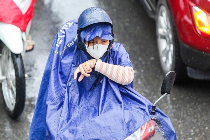 Dự báo thời tiết ngày 3/11/2025: Miền Bắc rét đậm đầu mùa, Hà Nội mưa ...