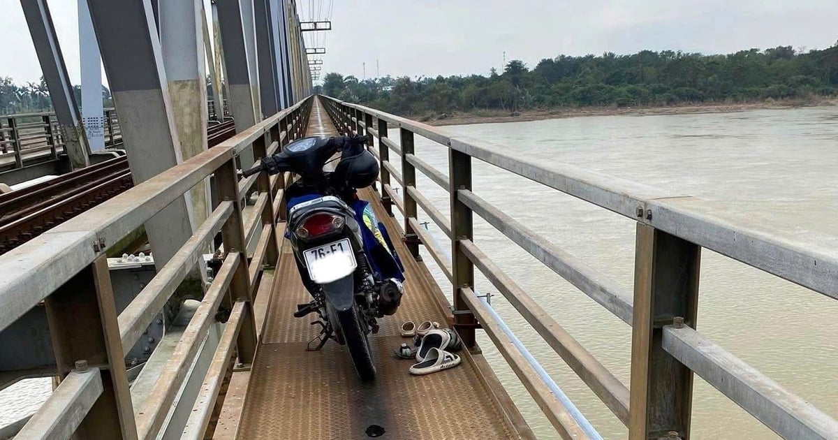 Nghi vấn bi kịch gia đình phía sau vụ người cha ôm hai con nhỏ nhảy cầu tự vẫn tại Quảng Ngãi