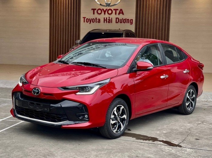 Tung ưu đãi lớn đầu năm 2026, Toyota Vios đẩy giá lăn bánh xuống thấp ...