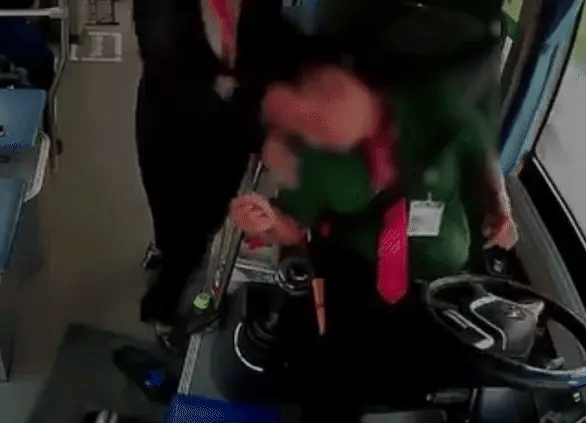 Tài xế xe buýt ở TP.HCM đột quỵ khi đang lái xe: Cảnh báo đáng lo từ ...