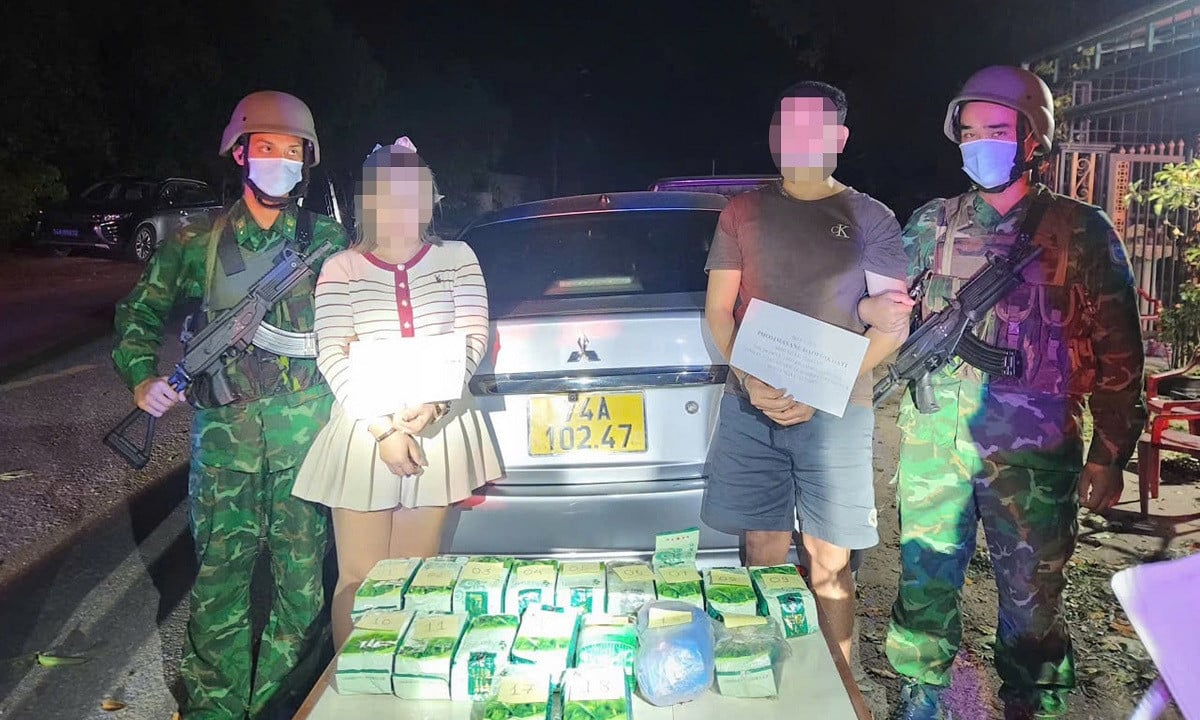 Clip vây bắt đôi nam nữ người Lào vận chuyển 17kg ma tuý đá, 6.000 viên ketamin